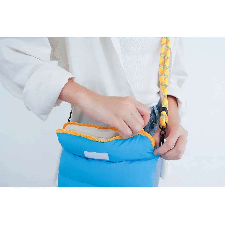 Pong Pong Bag Bundle Set CYAN (Cyan bag + Yellow strap + "Dream chaser ...